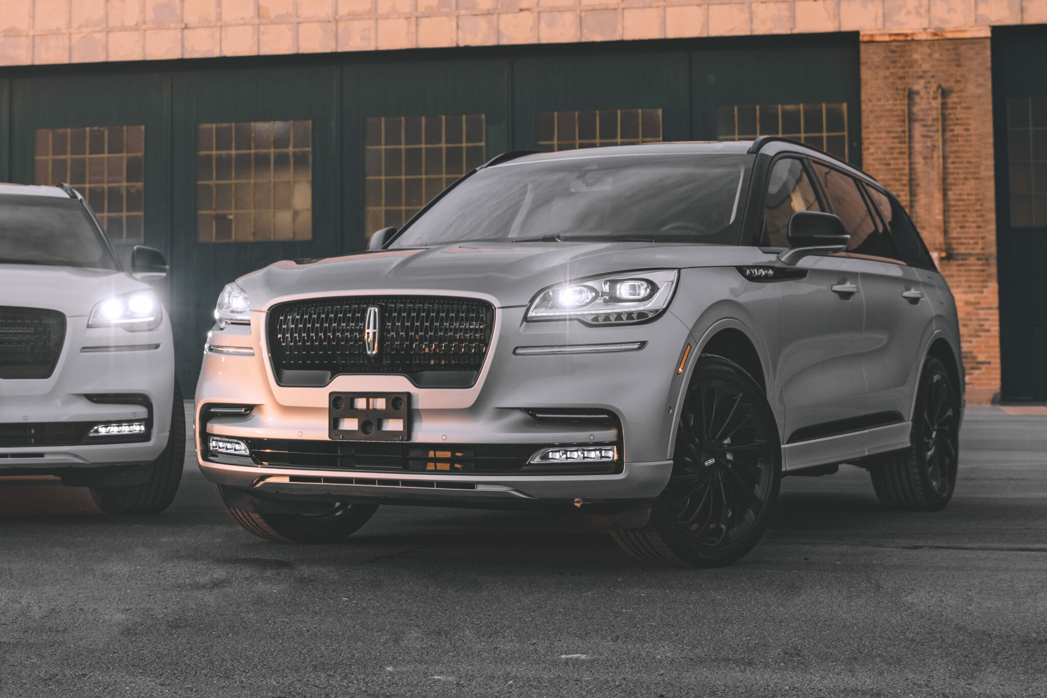 Lincoln SUV Models Featuring Dual Injection Technology